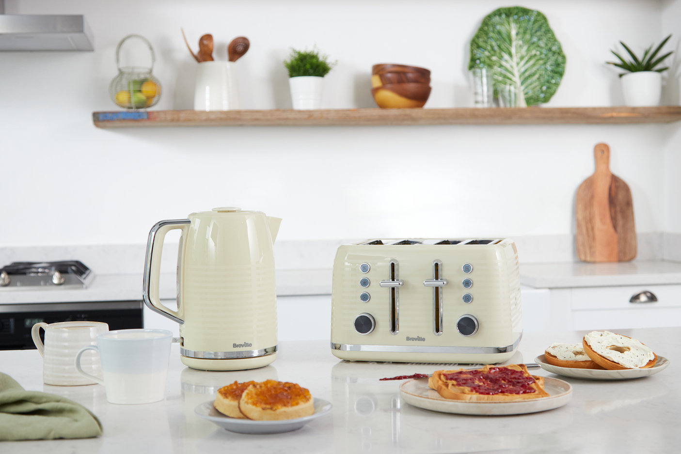 Breville Zen Cream 4 Slice Toaster VTR028